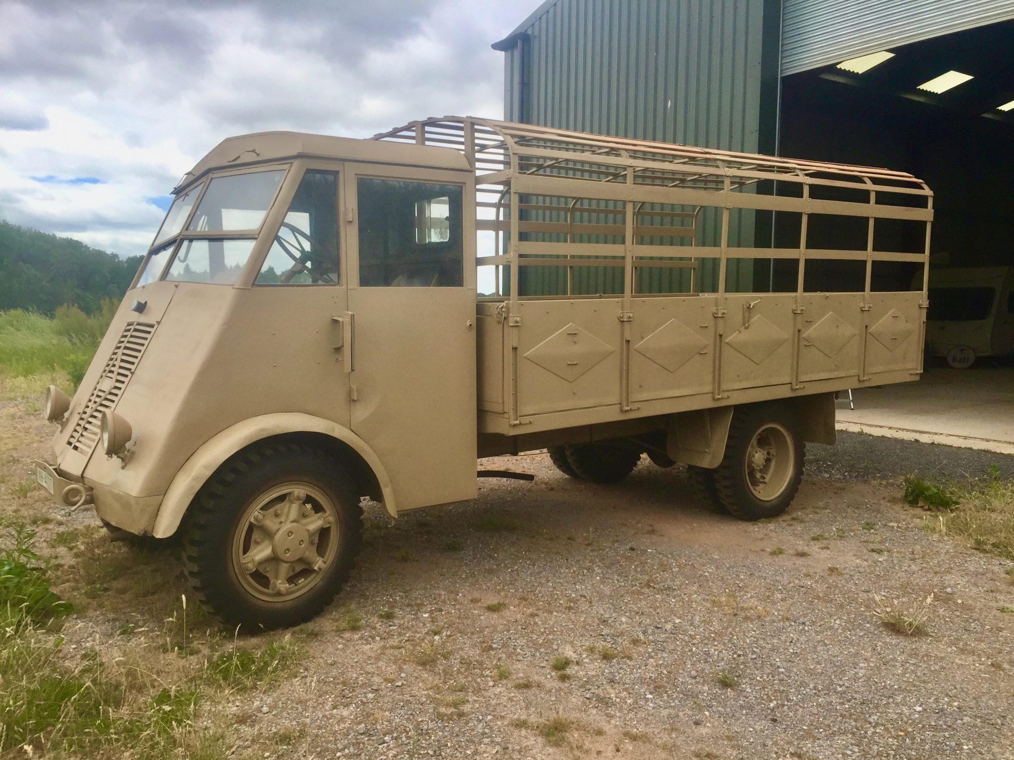 1940's Renault AHN Heavy Lorry - WW2 Vehicles